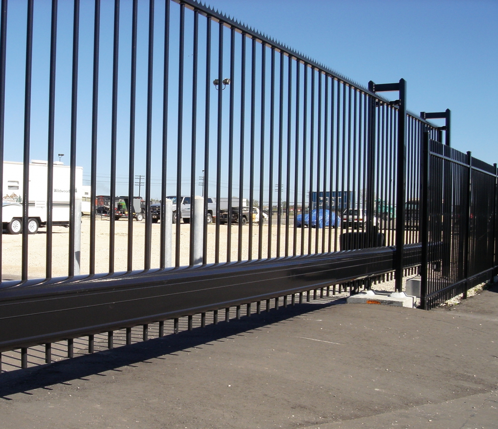 Wallace Perimeter Security Alpha Cantilever Sliding Gate | Landscape ...