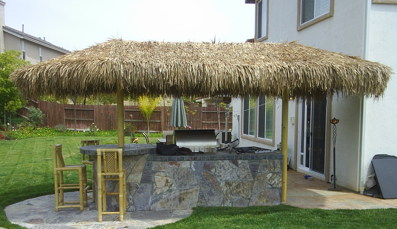 Palapa Structures 12 x 24 Oval Mexican Palm Palapa | Landscape Architect